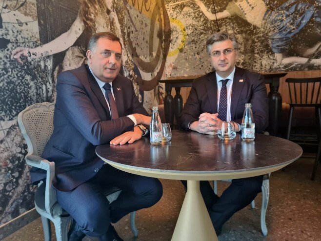 Plenković: Protjerivanja Hrvata iz Srbije moraju prestati - Radosno